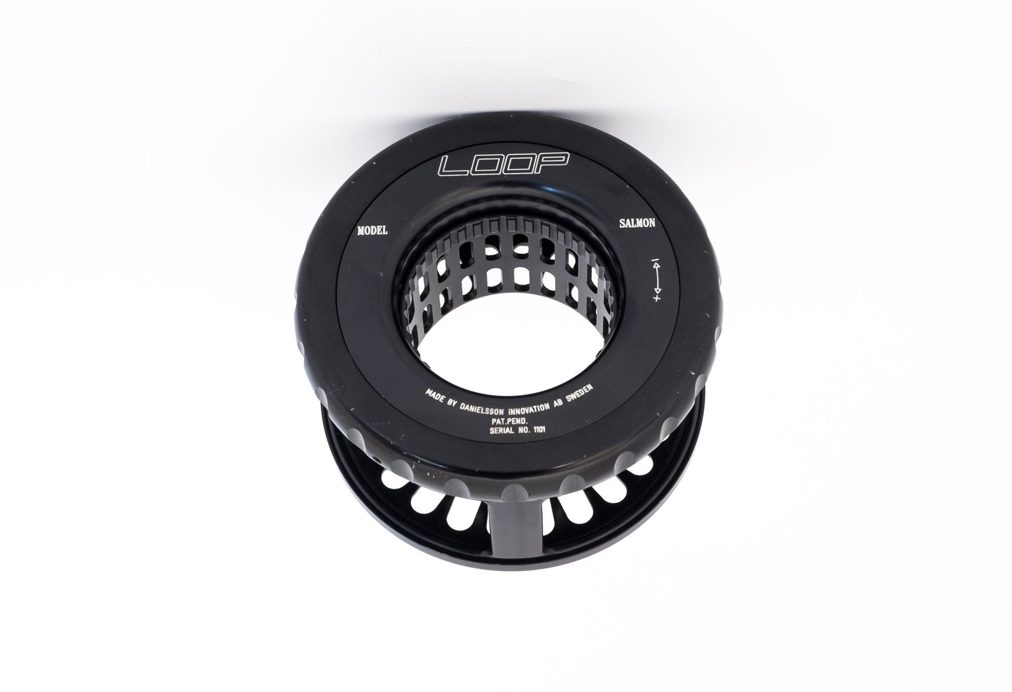 Loop HiTec model Salmon – www.classicflygear.com