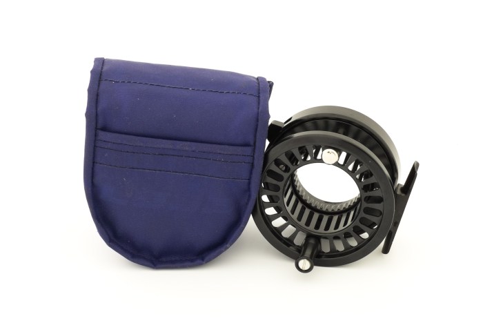 Loop Hitec Grayling – www.classicflygear.com